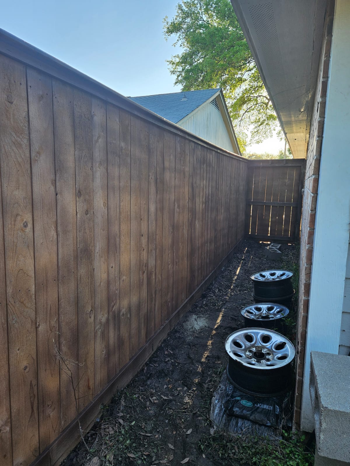 A Successful Project with Eric Ceron: 6’ Double-Sided Privacy Cedar ...